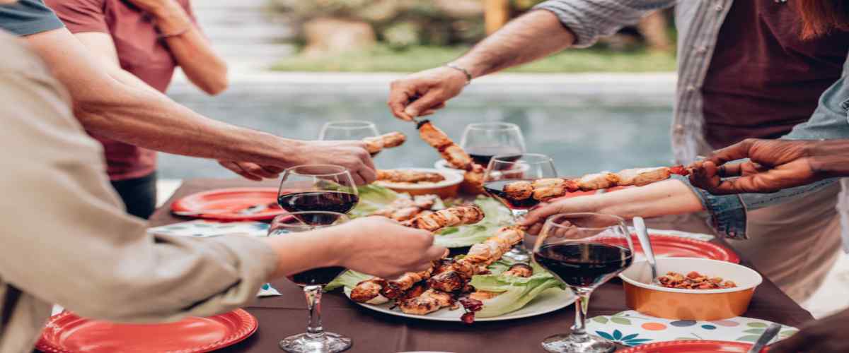 10 Resident Engagement Ideas: Building Community in Apartment Societies